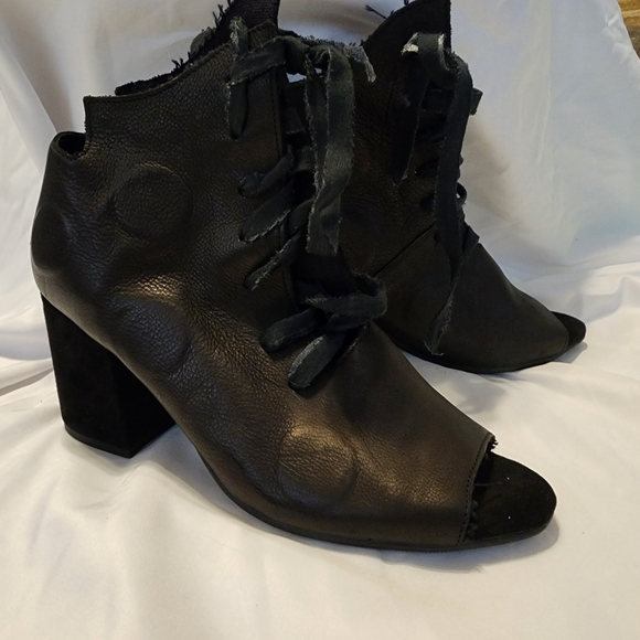 Papucei | Shoes | Papucei 39 Leather Heels | Poshmark